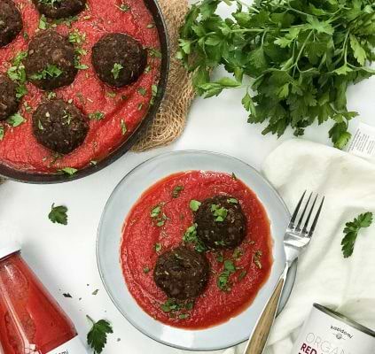 Boulettes vegan cuites au four aux haricots rouges et lentilles ...